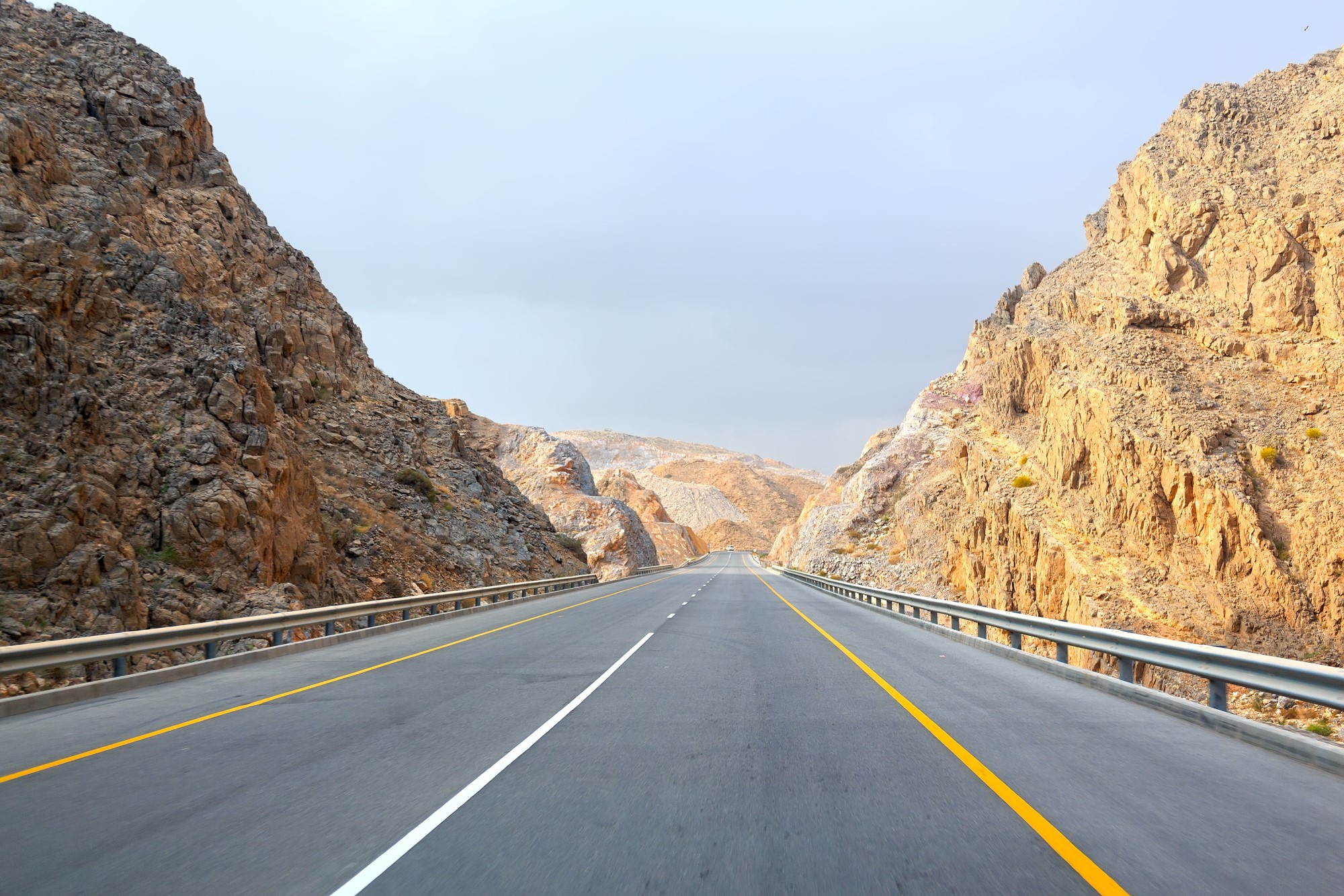 MEED | Oman gives Adam-Thumrait road bidders more time