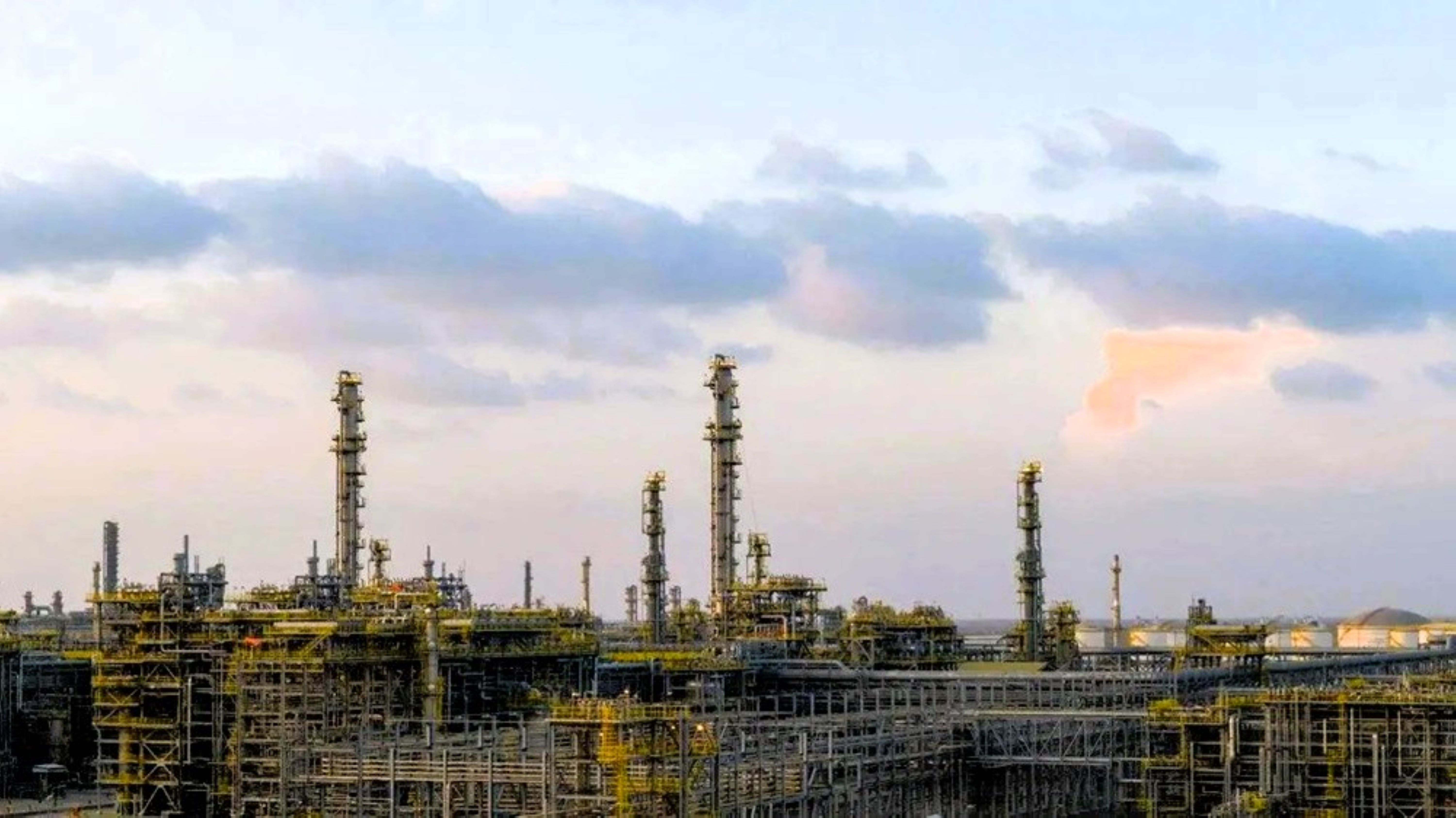 MEED | Aramco and Sinopec sign deal for Yasref chemical expansion