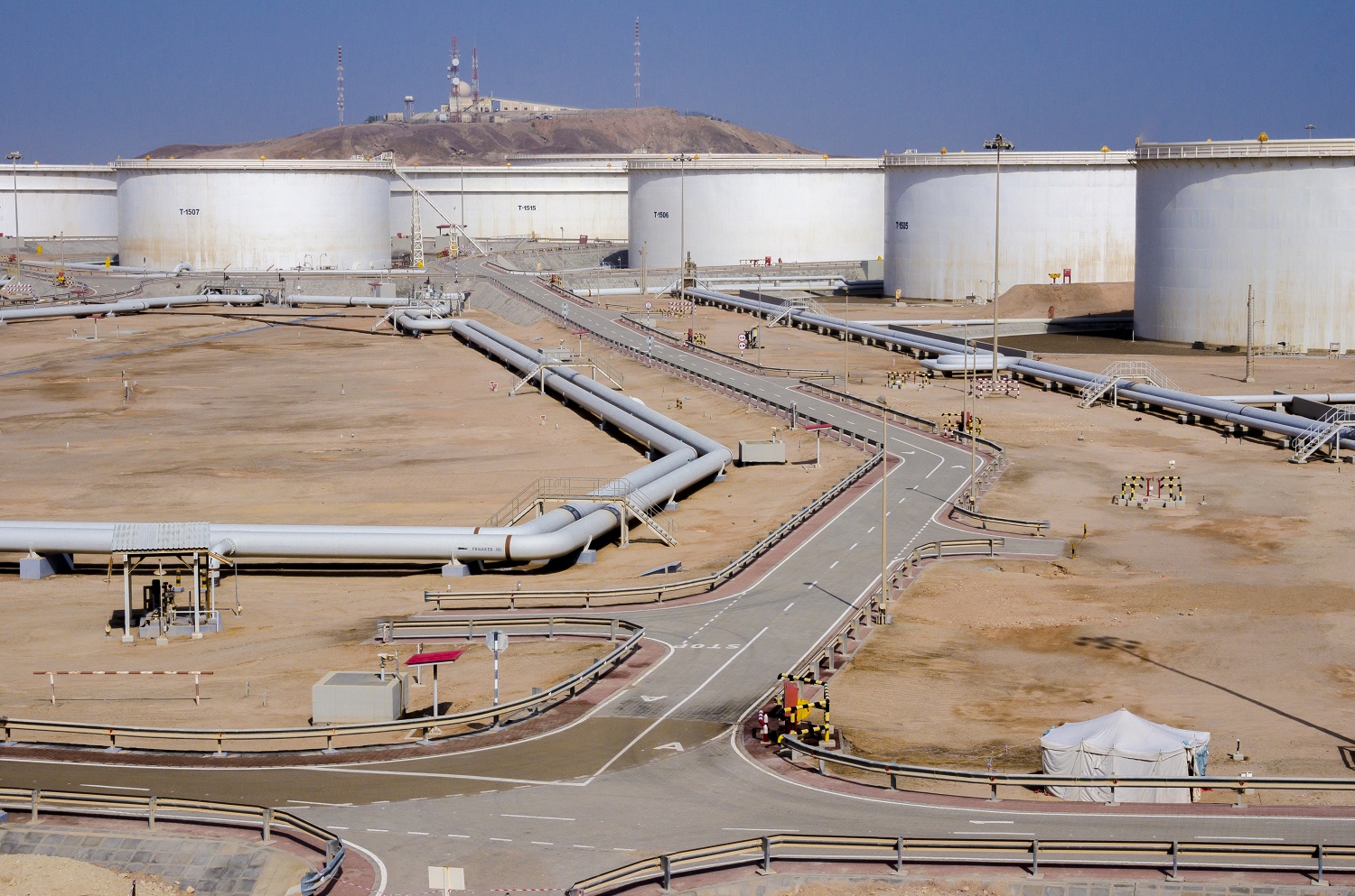 MEED | Omani operator receives bids for oil storage project